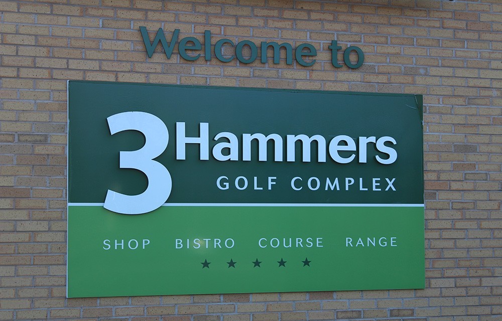 3 Hammers Bar & Bistro